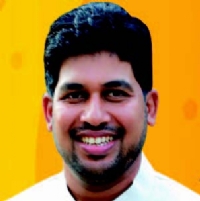 भाऊसाहेब रंगारी और गुरुजी तालीम की दही-हंडी गणेश मित्र मंडल ने फोड़ी ...